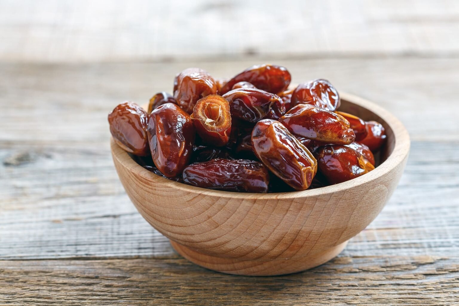 Semi Dry Dates – Al-Rabie Herbs